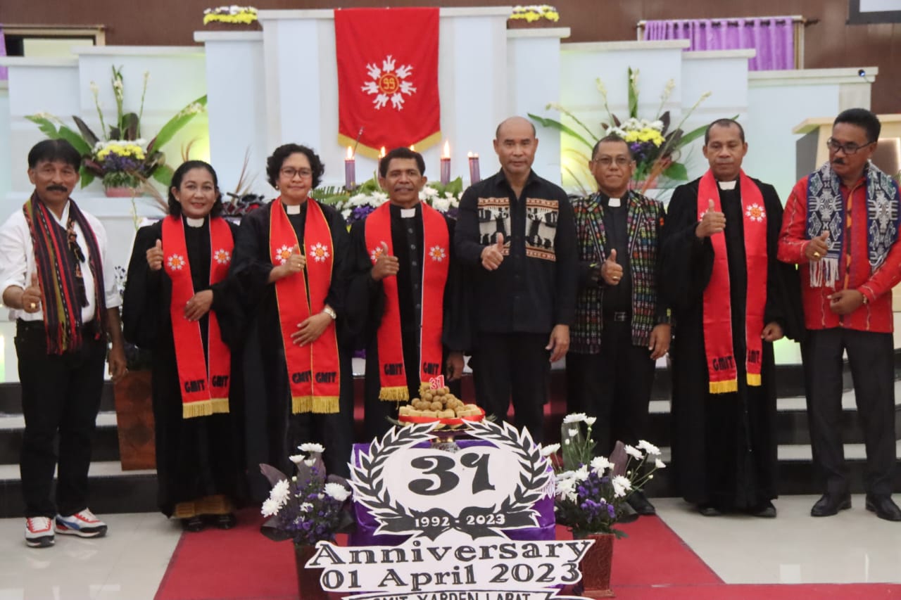 Akhir 18 Tahun Penantian, Gubernur VBL Resmikan Gedung Gereja Yarden ...